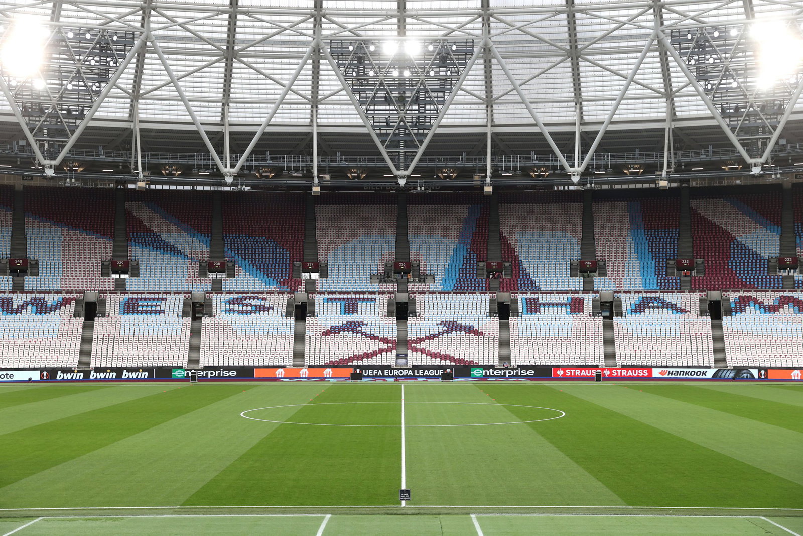 “Deal of the Century” | London Stadium is apparently the best thing to ...
